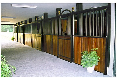 Custom Stalls, Loddon Stalls, European Horse Stalls, Horse Stalls from ...